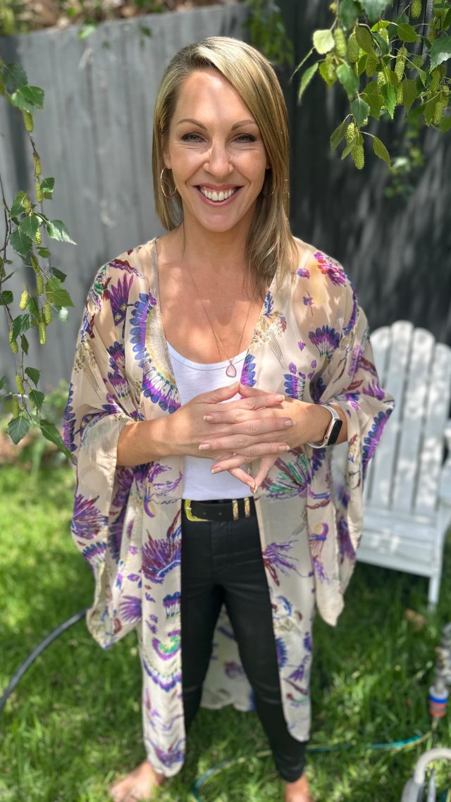 Contact | Celeste Halliday